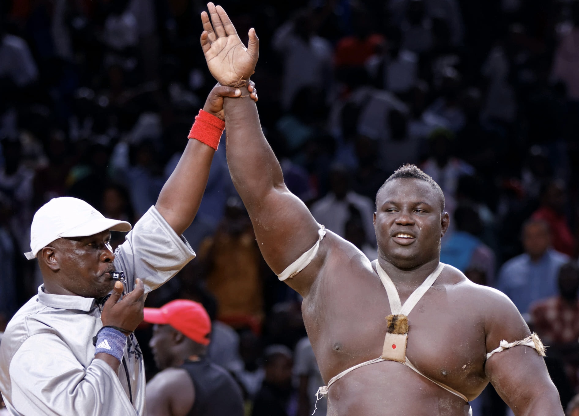 Lutte sénégalaise : Bombardier vs Jackson Jr - le dernier combat d’une ...